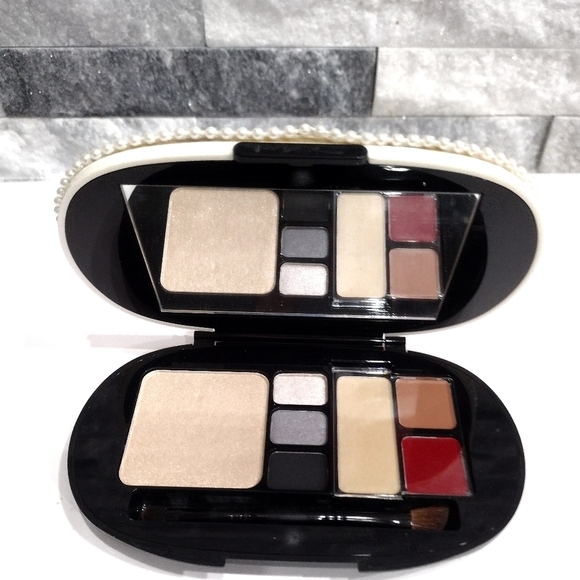 MAC Cosmetics | Makeup | 24 Mac Limited Edition Holiday Collection ...